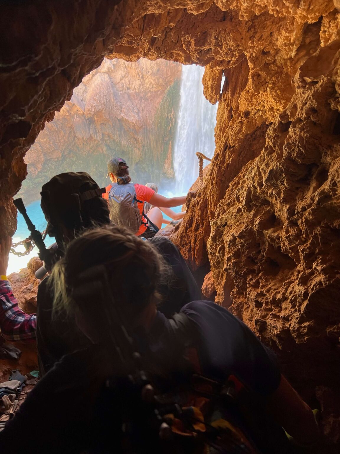 Mooney Falls Hike in Havasupai