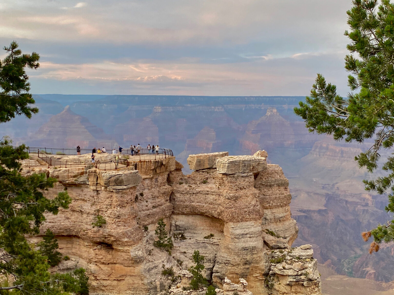 Where To Stay Near The Grand Canyon - Danielle Outdoors